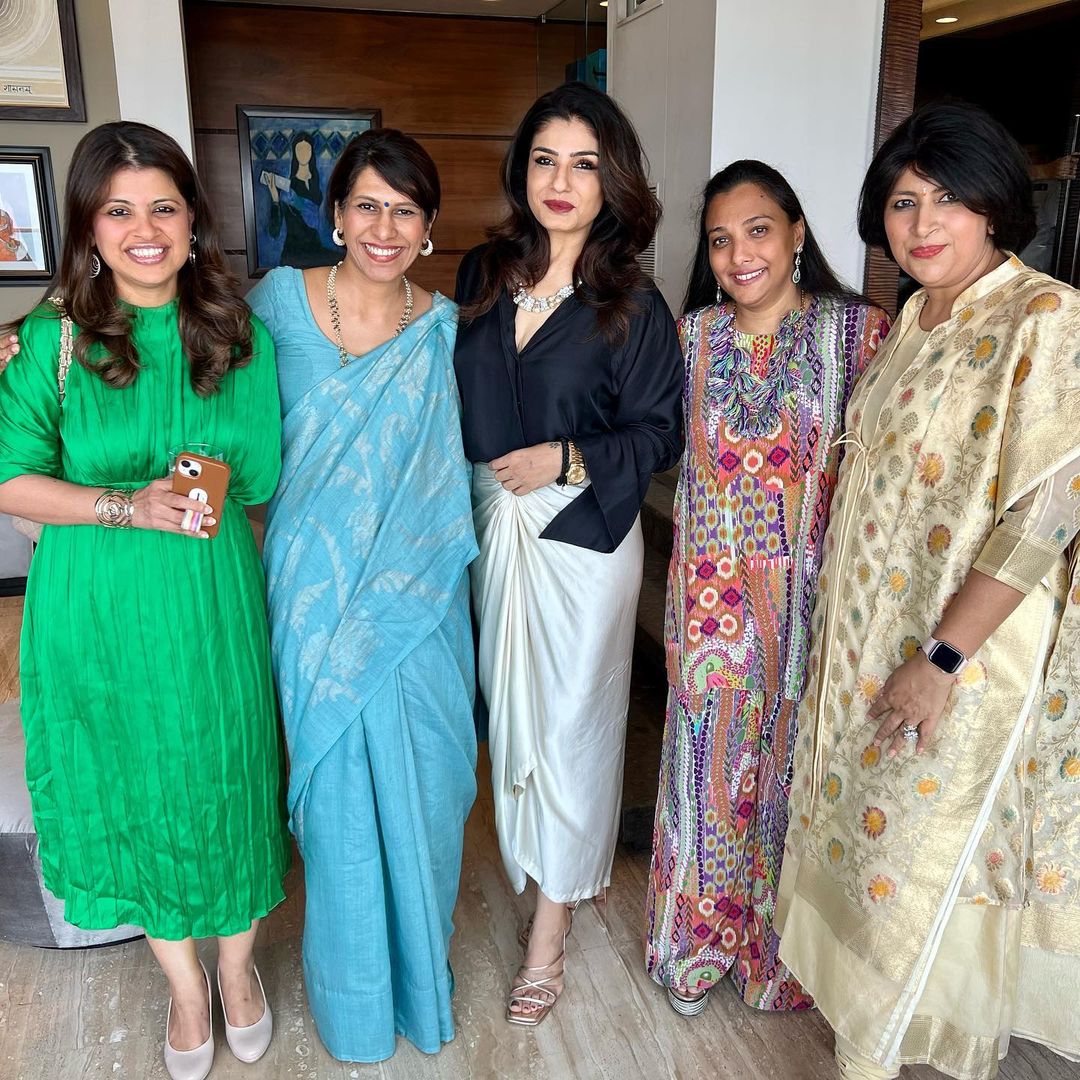 photos raveena tondon given party to 90s actress shilpa shetty sonali ...