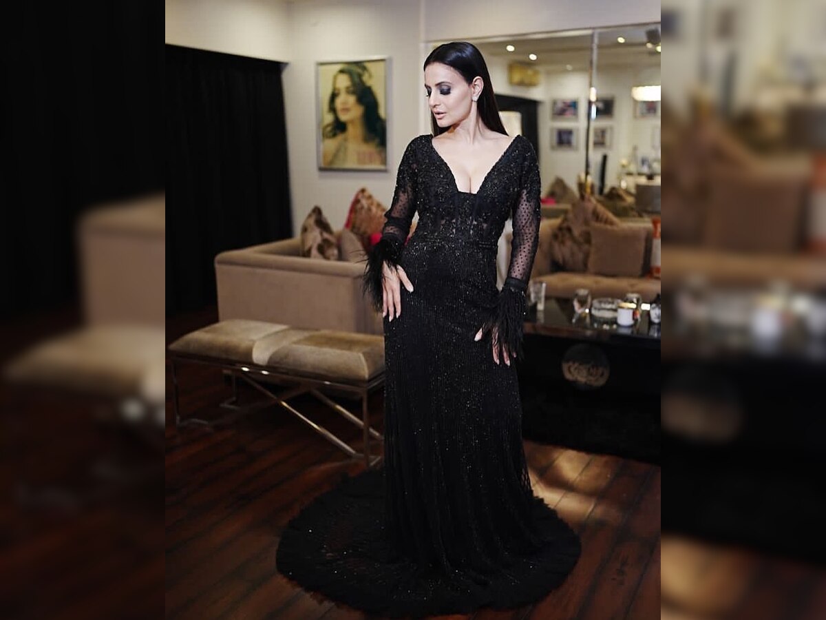 Bollywood Unmarried Actresses crosses 40 Ameesha Patel Sushmita Sen ...