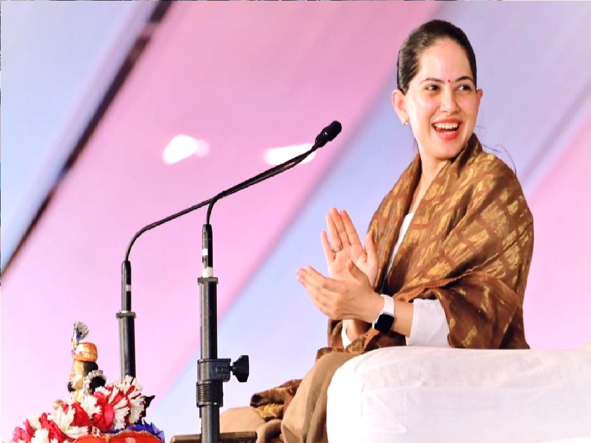 Jaya Kishori story telling Youth Icon Jaya Kishori on Instagram Facebook and YouTube | Jaya ...