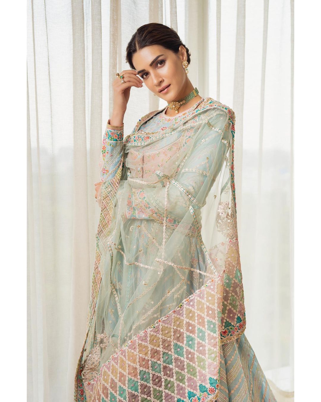 Kriti Senon acting in adipurush trailer user seeing the photos