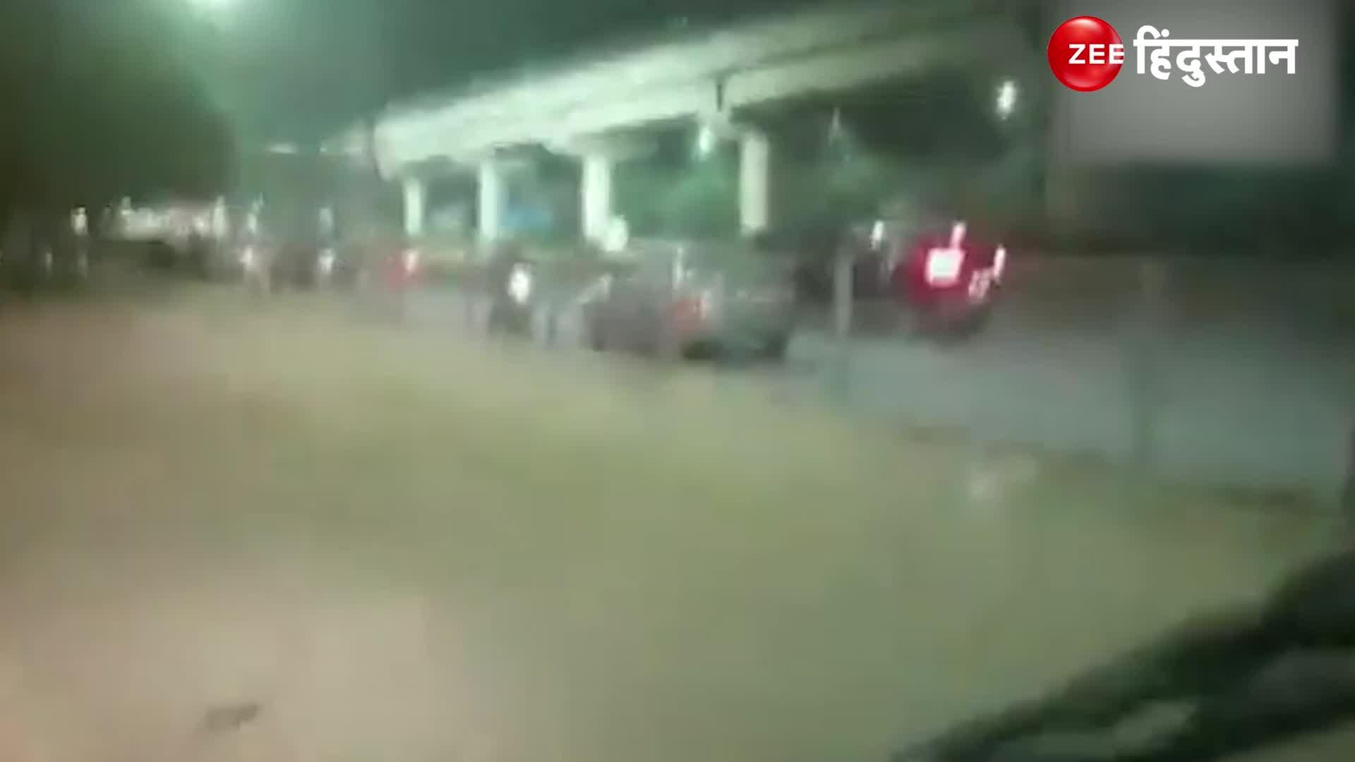 luxury porsche car caught fire after accident in gurugram | Gurugram ... luxury porsche car caught fire after accident in gurugram | Gurugram ...