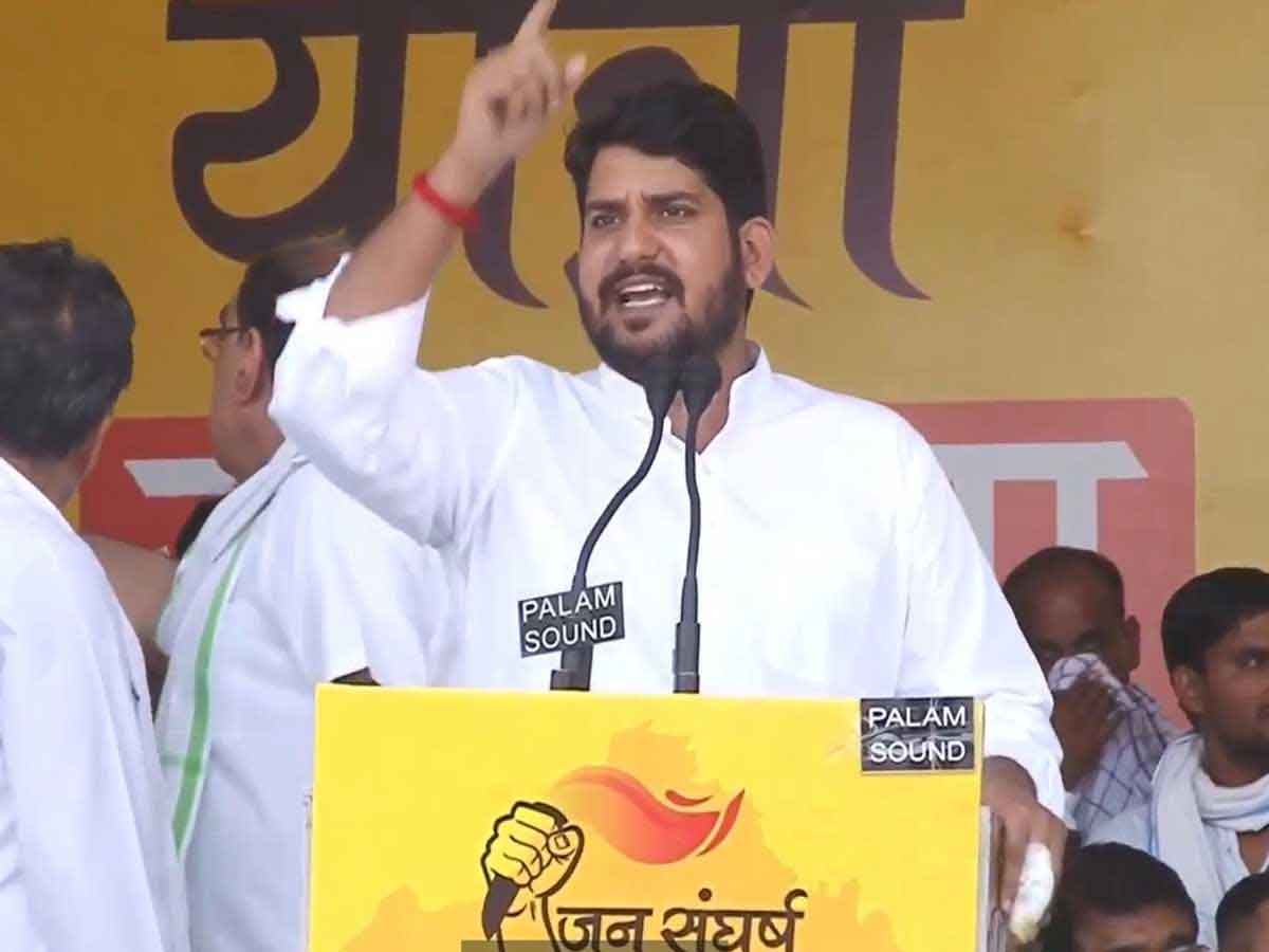 Mukesh Bhakar said Ashok Gehlot wants Sachin Pilot and we are leave ...