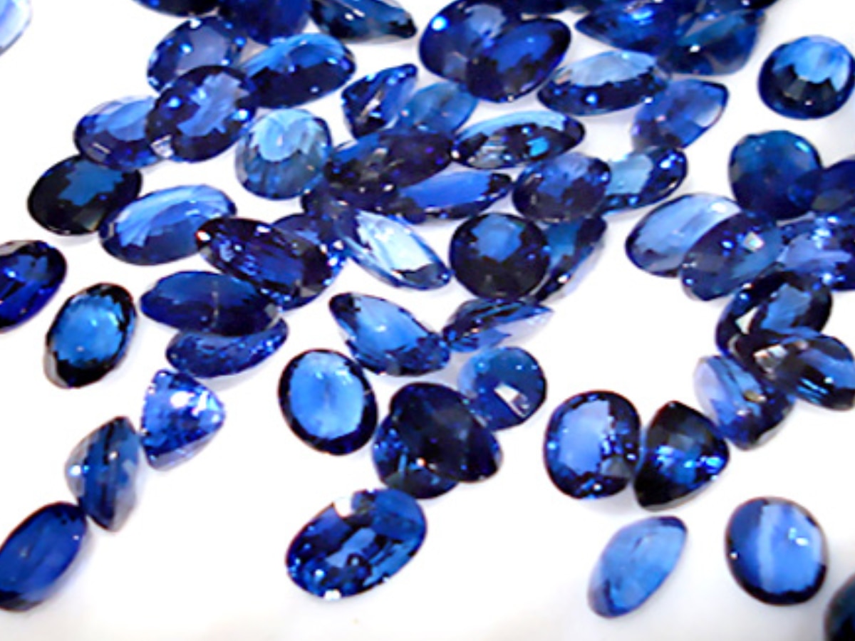 benefits of Gemstone Wearing of these gems including pukhraj moonga ...
