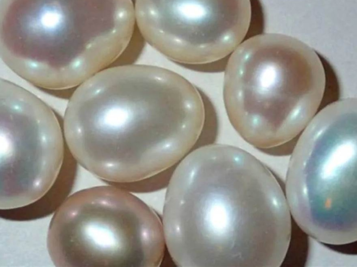 benefits of Gemstone Wearing of these gems including pukhraj moonga ...