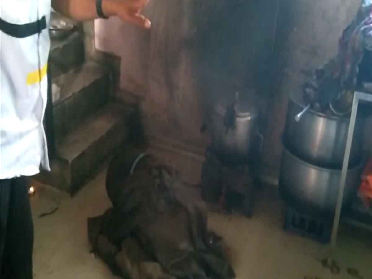 sudden fire broke in gas cylinder Rasoi in Chowmun city of Jaipur and ...