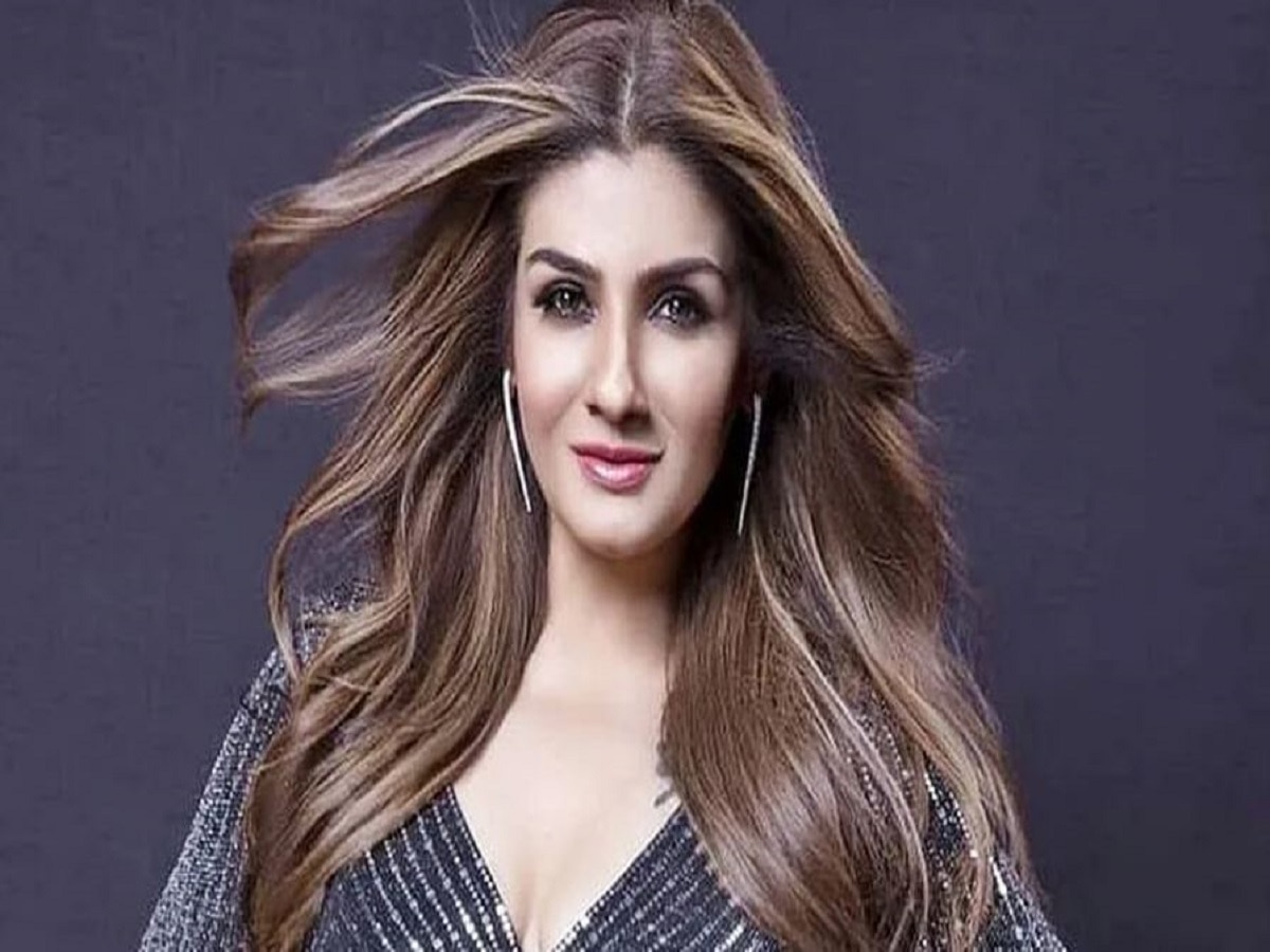 Photo Gallery Bollywood Rveena Tandon First Salary and net worth ...