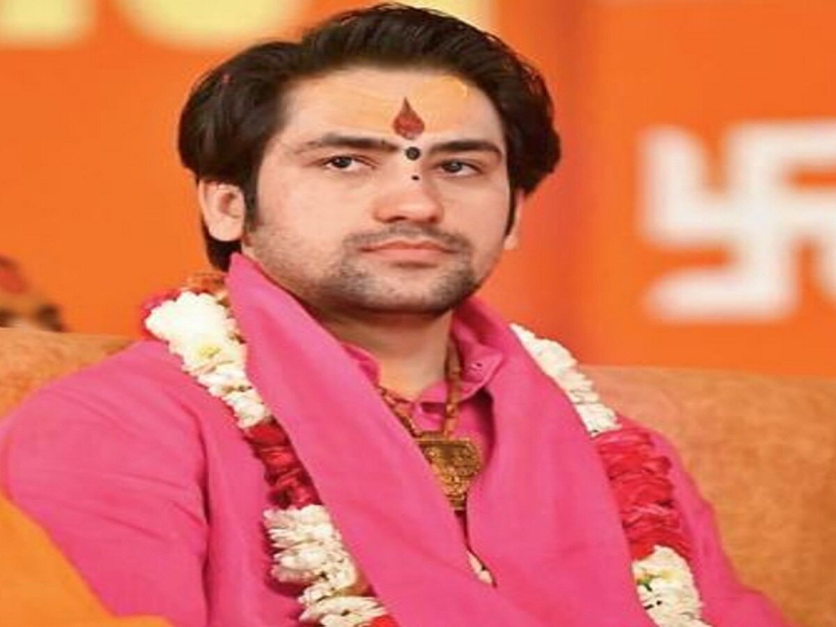 Dhirendra Shastri was challaned for violating traffic rules did not ...