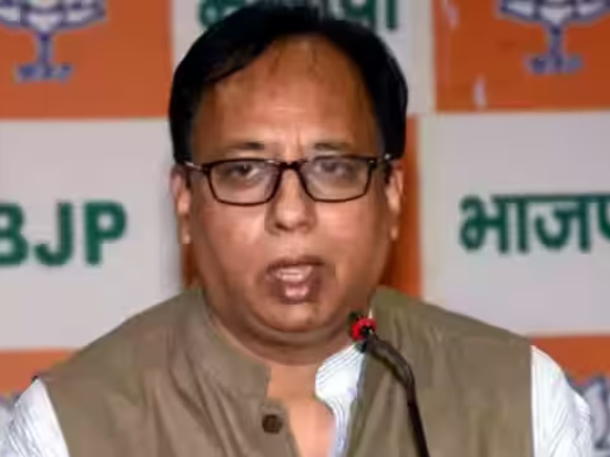 Basti MP MLA court sentenced three years each against 7 honorable in 20 years old case | BJP के ...