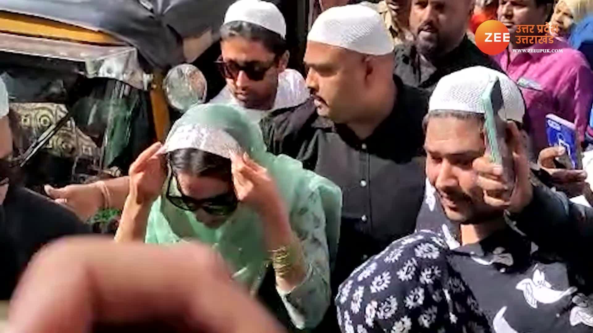 sara ali khan in ajmer shareef dargah rajasthan praying for upcoming ...