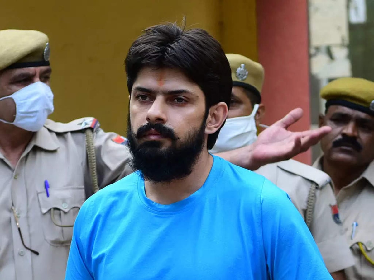 Gangster Lawrence Bishnoi hit List, revenge with 10 people including ...