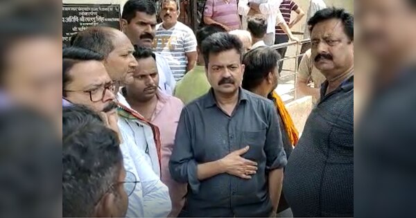 Ayodhya 10th class girl falls from school terrace mysteriously dies ...