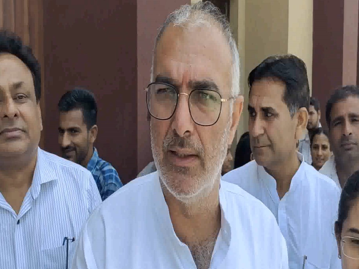 Karnal News BJP MP Sanjay Bhatia taunted Congress these people made fun ...