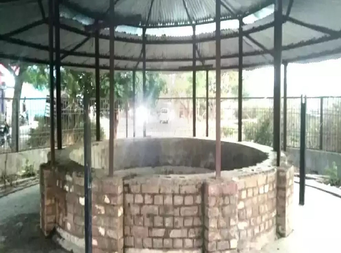 Rajkumar Dwarkanath Tagore's favorite well renovated, people come from ...