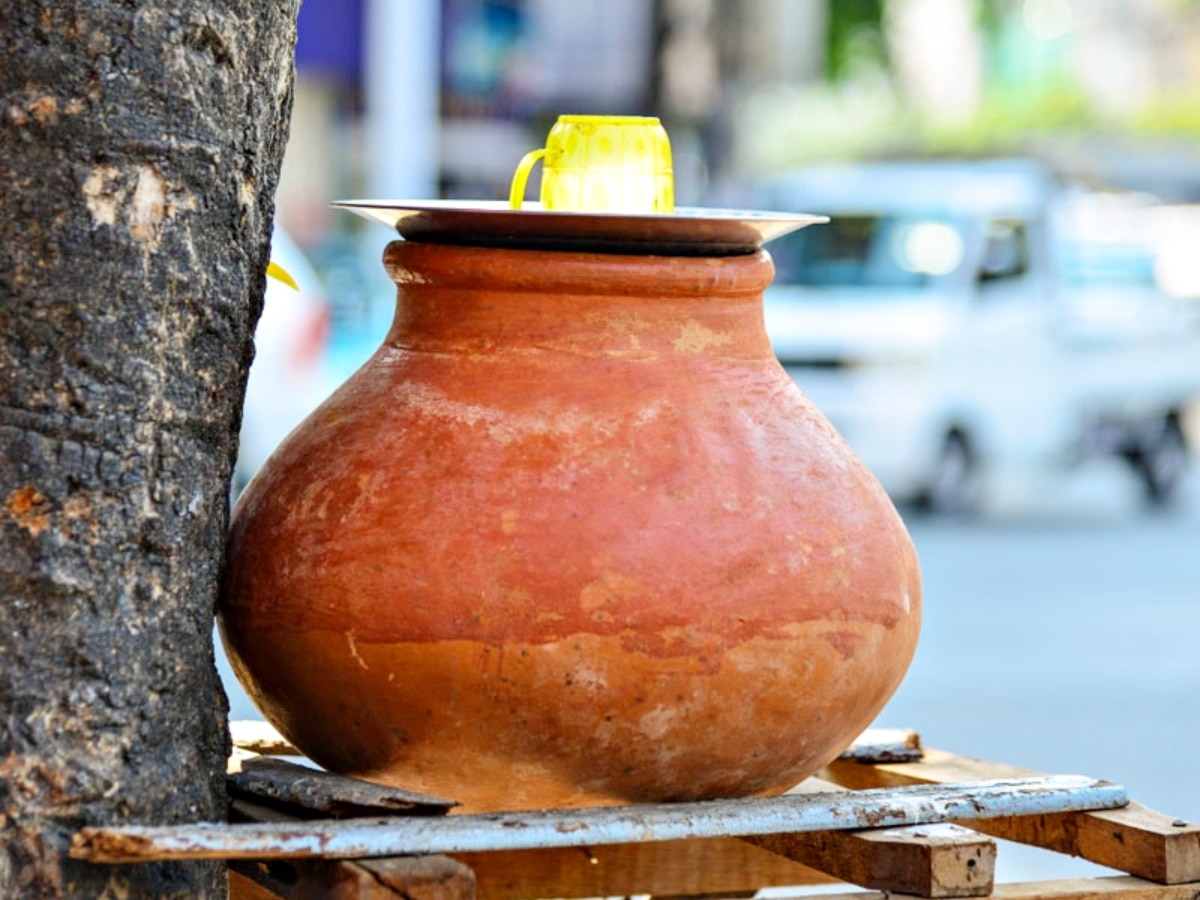 Matka Water Side Effects In Summer Matke Ke Pani Ke Nukasan Keep These ...