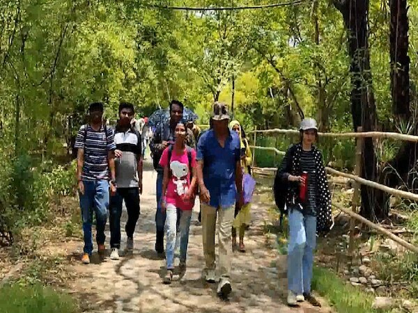 Delhi News Biodiversity Park became center of attraction for students ...