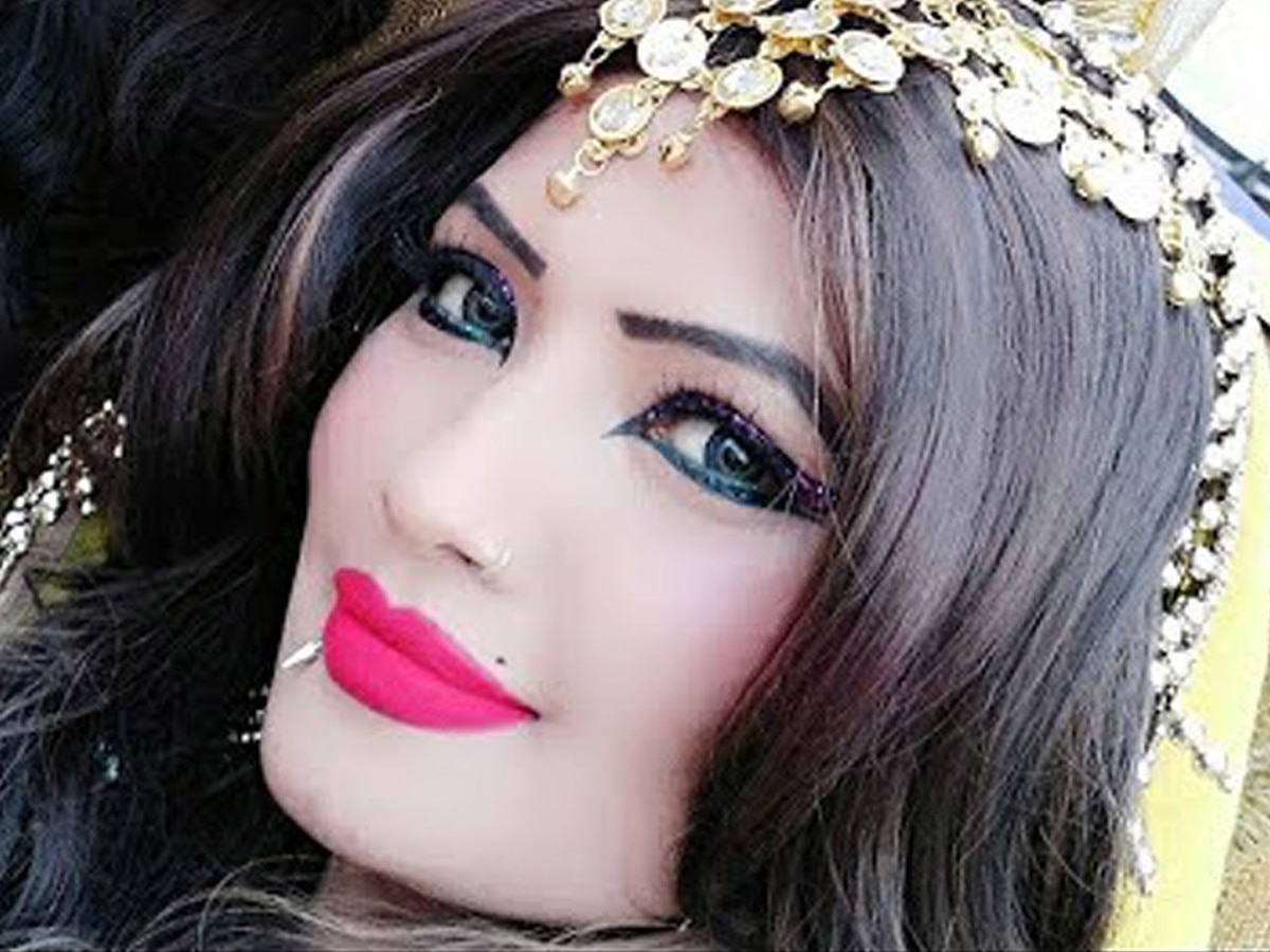 Shahnaz Akhtar sing bhajan in congress leader program know about ...