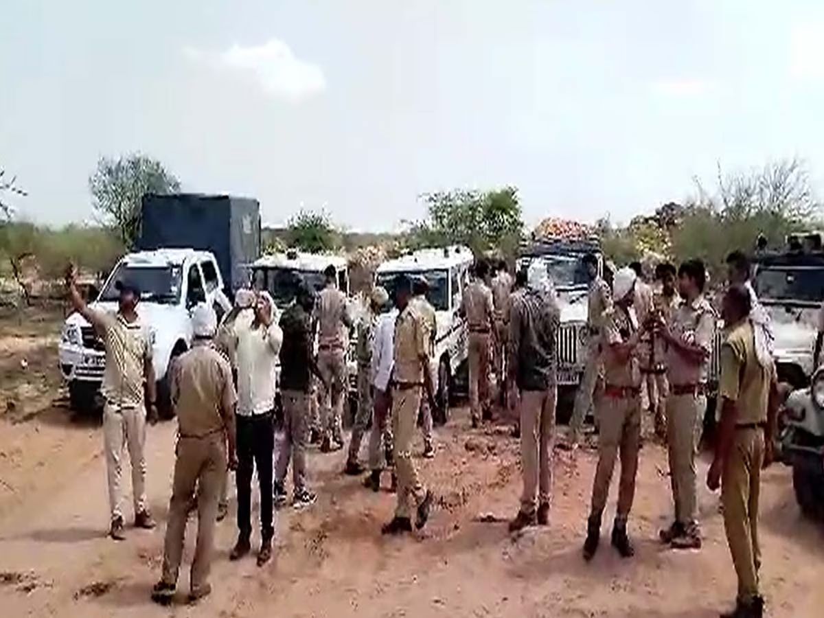 Rajasthan Dholpur News Forest Department team raided Basedi seized ...