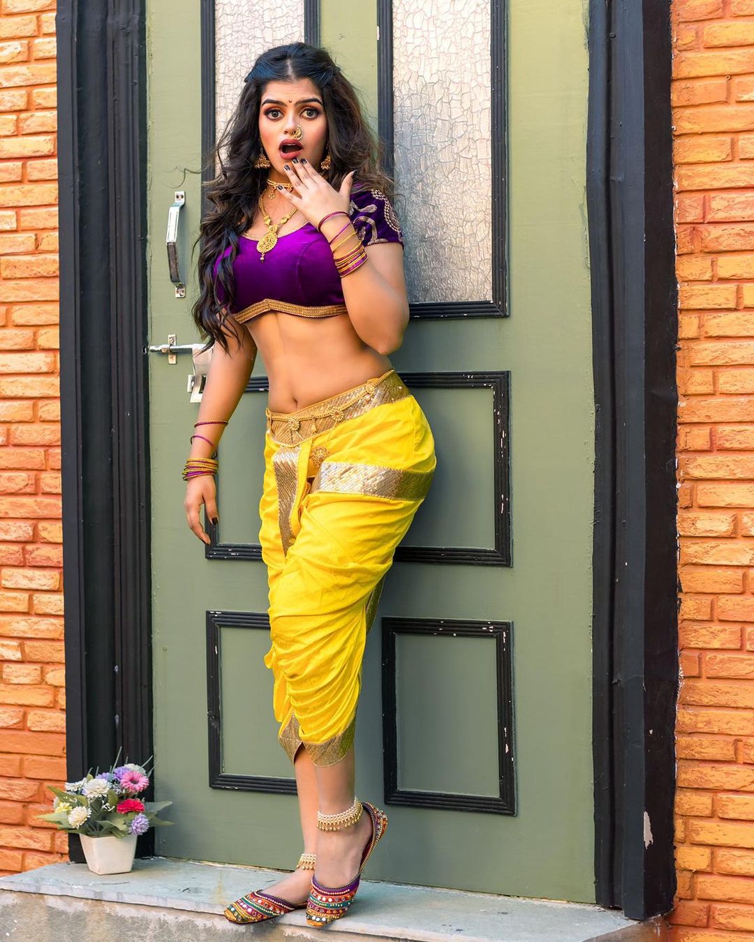 Bhojpuri Actress Prachi Singh looted fans heart with her bikini look | Bhojpuri Actress: प्राची ...