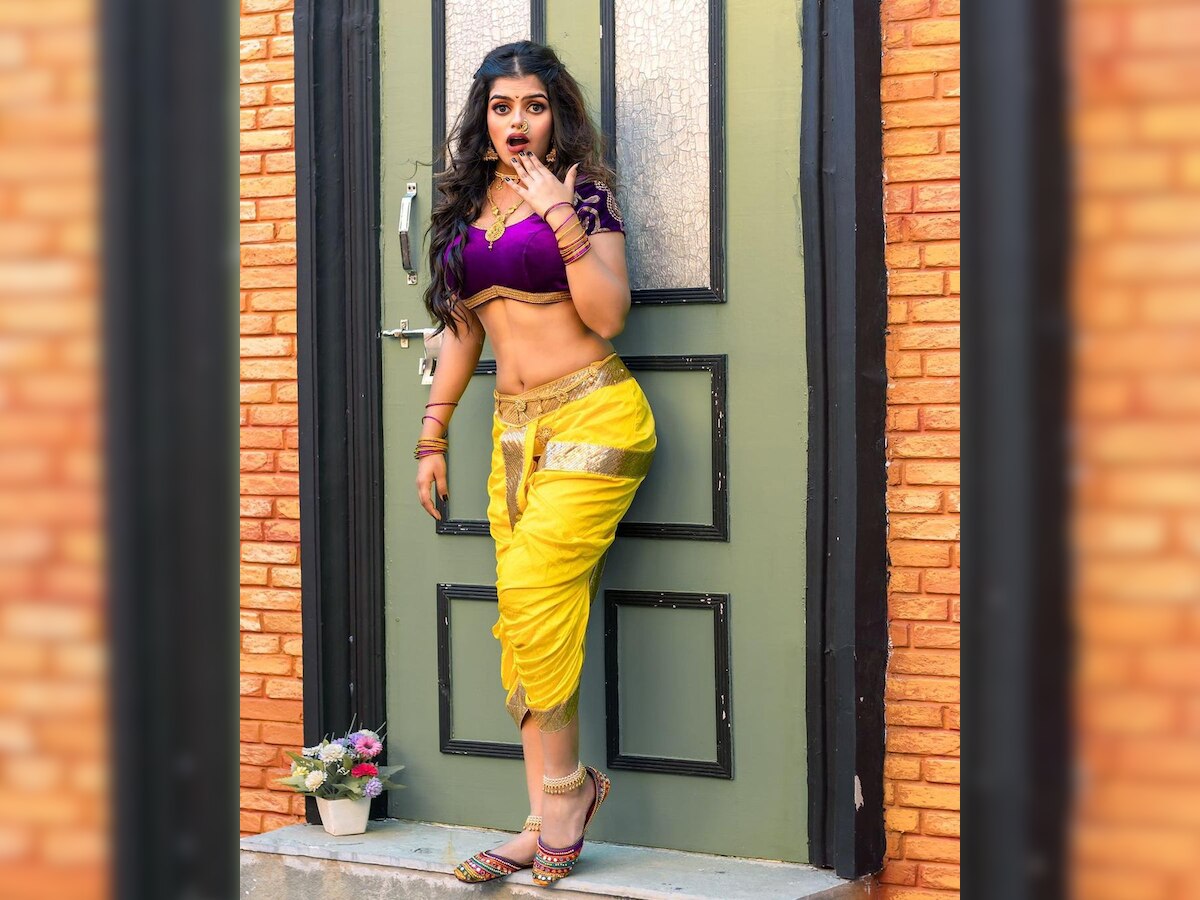 Bhojpuri Actress Prachi Singh looted fans heart with her bikini look | Bhojpuri Actress: प्राची ...