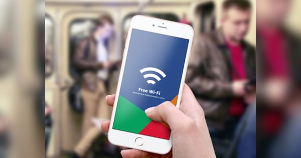 Avoid Connecting Smartphone to Public Wifi to Keep Your Personal Data ...