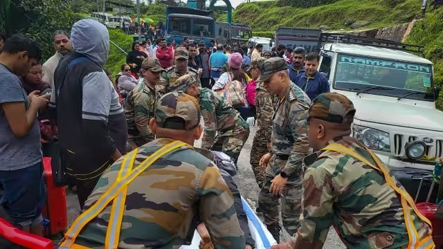Indian Army Rescue Operation Underway amid floods in Sikkim | Sikkim ...