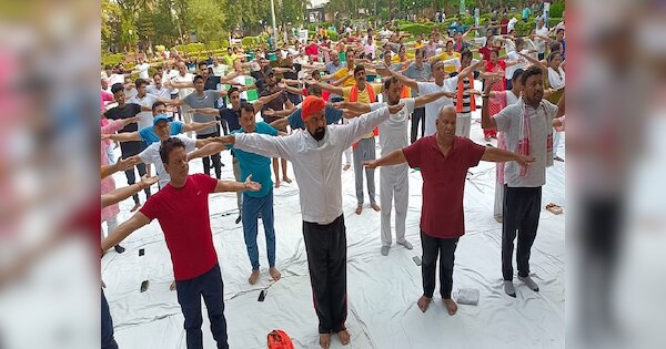 International Yoga Day 2023 Celebrated In Bihar Everyone Did Asanas
