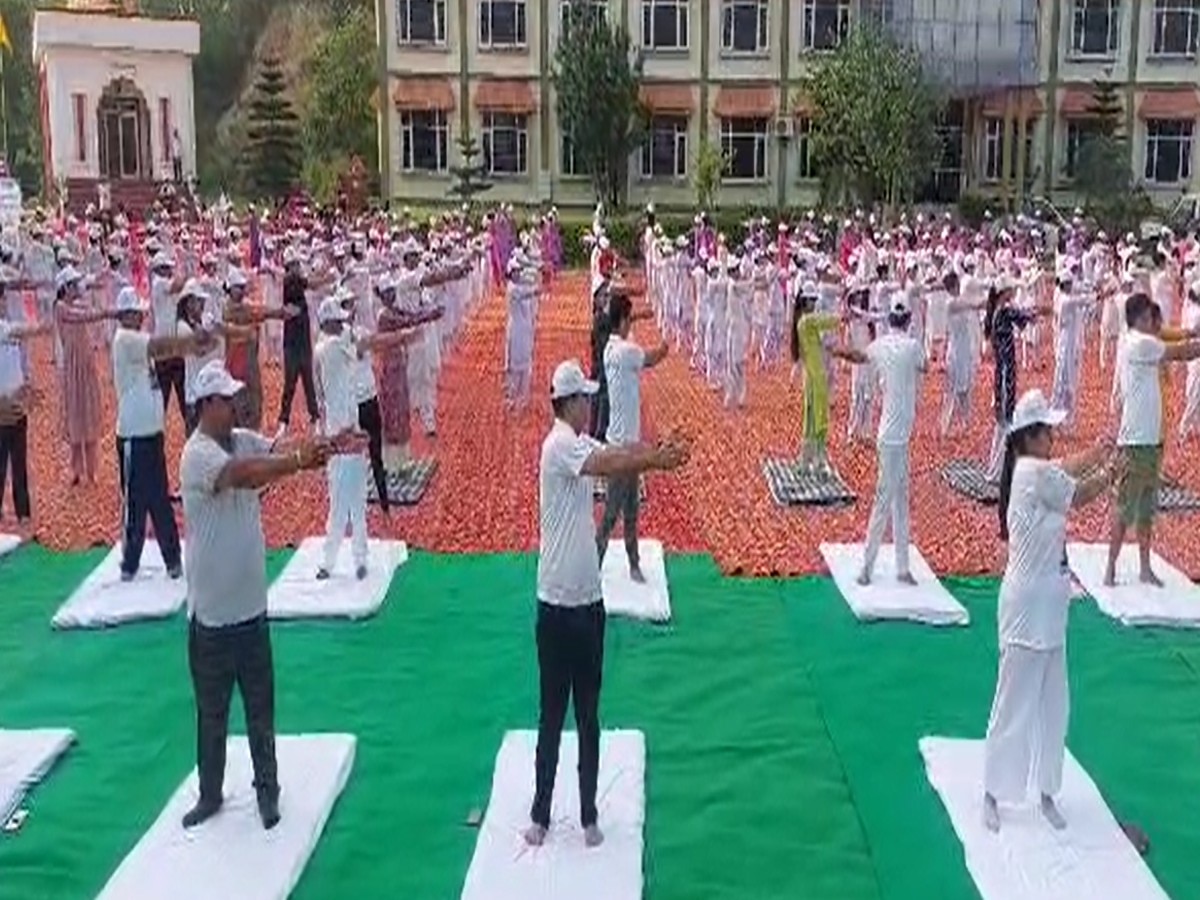International yog divas 2023 theme yog divas celebrate in una nahan ...