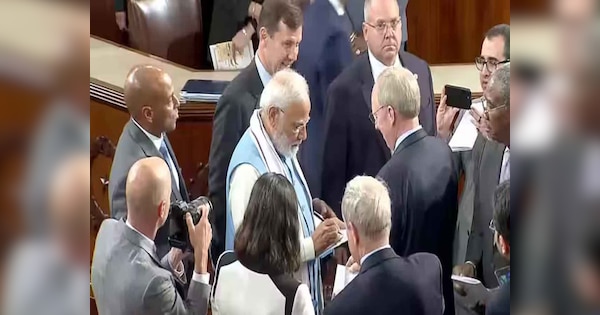 PM Modi's magic seen in US Parliament, MPs were seen running to take ...