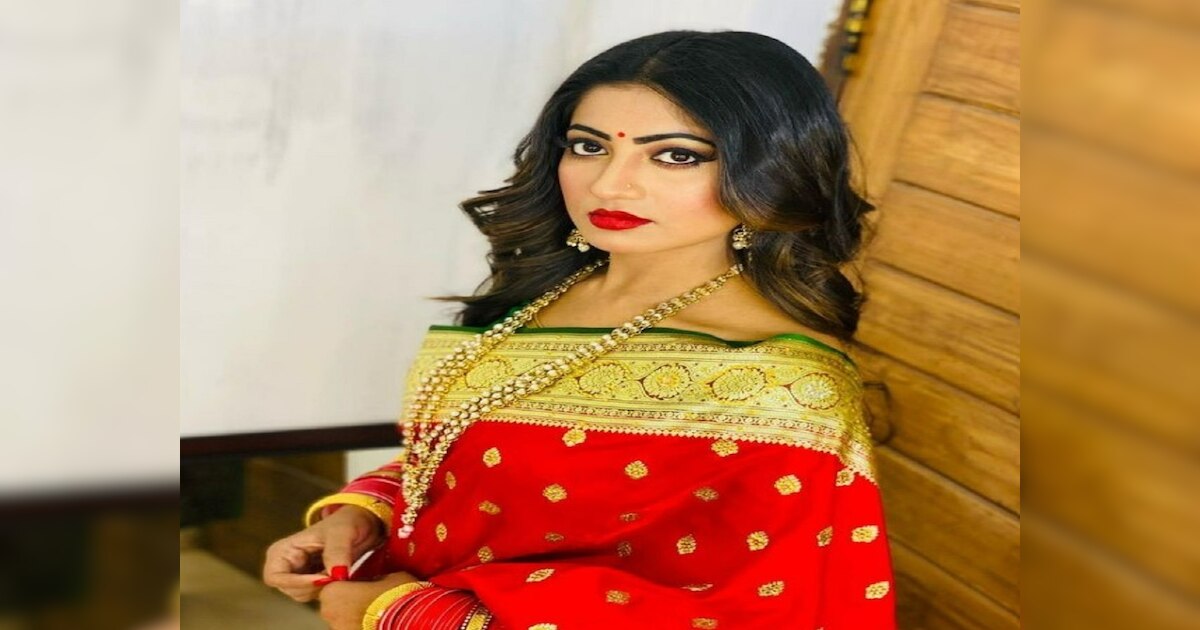 Lipsa Mishra: ଫ୍ୟାନ୍ସଙ୍କ ମନ କିଣେ ଲିପ୍ସାଙ୍କ ଟ୍ରାଡି଼ସନାଲ ଲୁକ୍, ଦେଖନ୍ତୁ ଫଟୋ