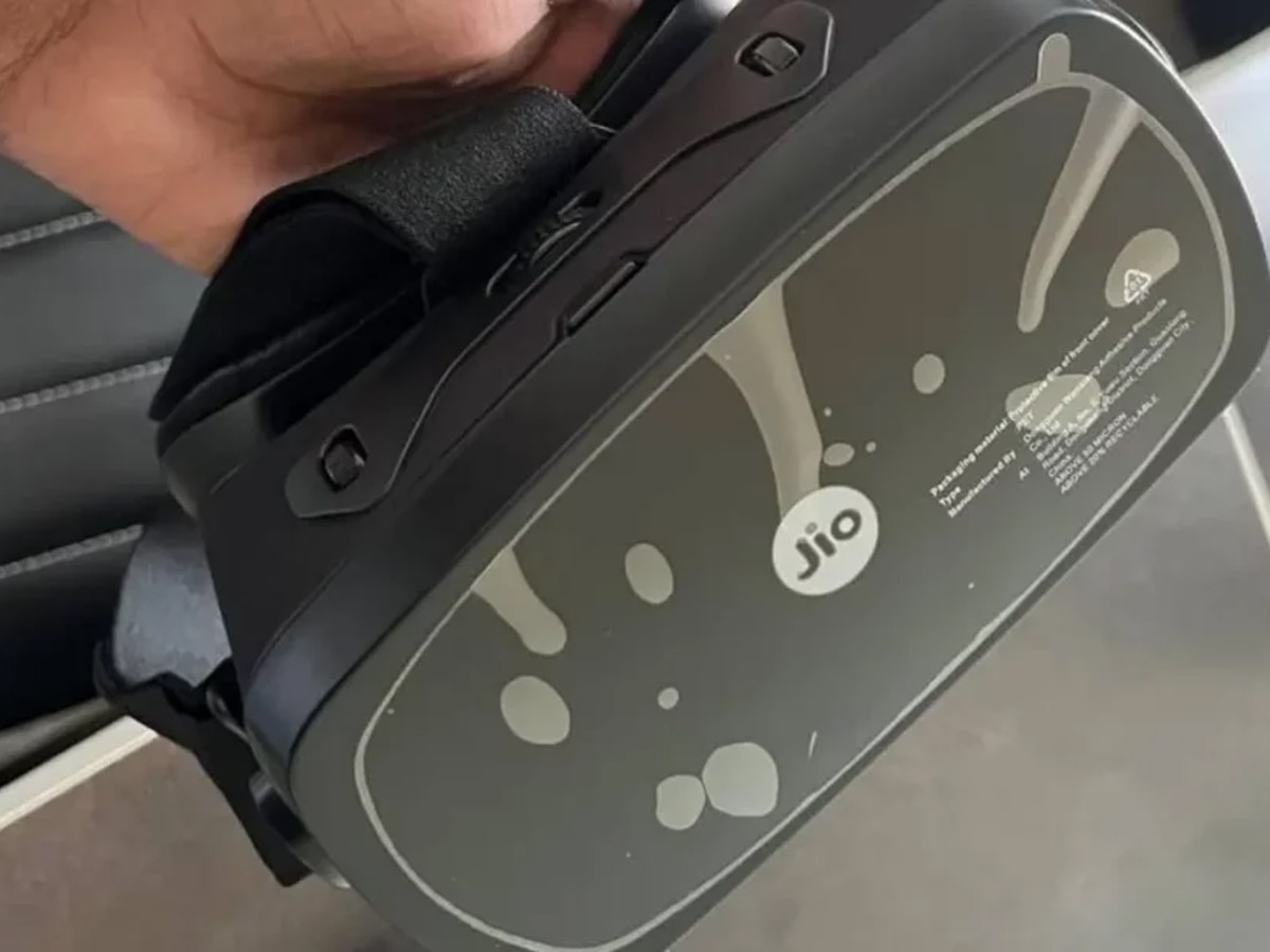 jio dive vr glass is the cheapest and amazing product at just rs 1299 ...