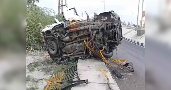 Kota News Car overturned in film style on NH 52 rolling down and got ...