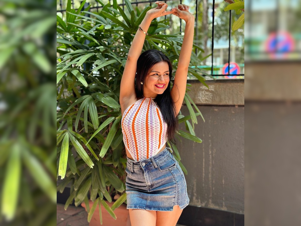 Avneet Kaur shares photos in backless dress photos goes viral