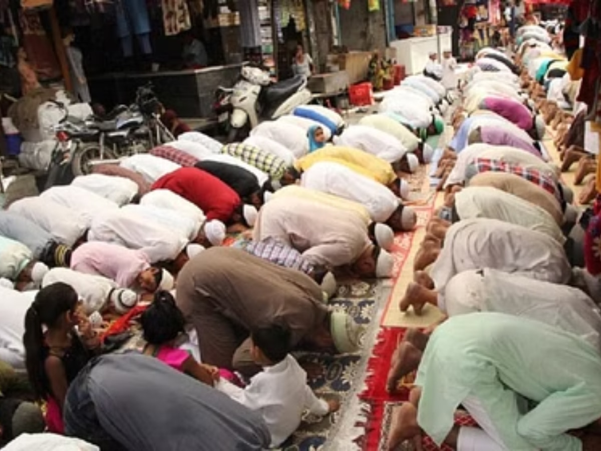 Bakrid 2023 eid ul adha celebration in india Bakrid ul fitr namaz in ...