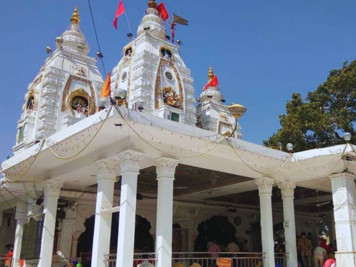 Places to Visit in Indore Famous places for picnic vacation honeymoon ...