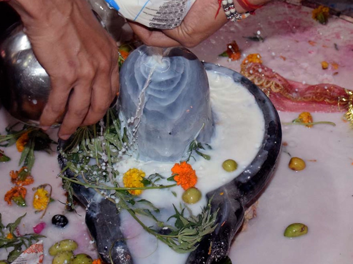 sawan 2023 shivling at home know these niyam and do not make these mistakes in shivling sthapana ...