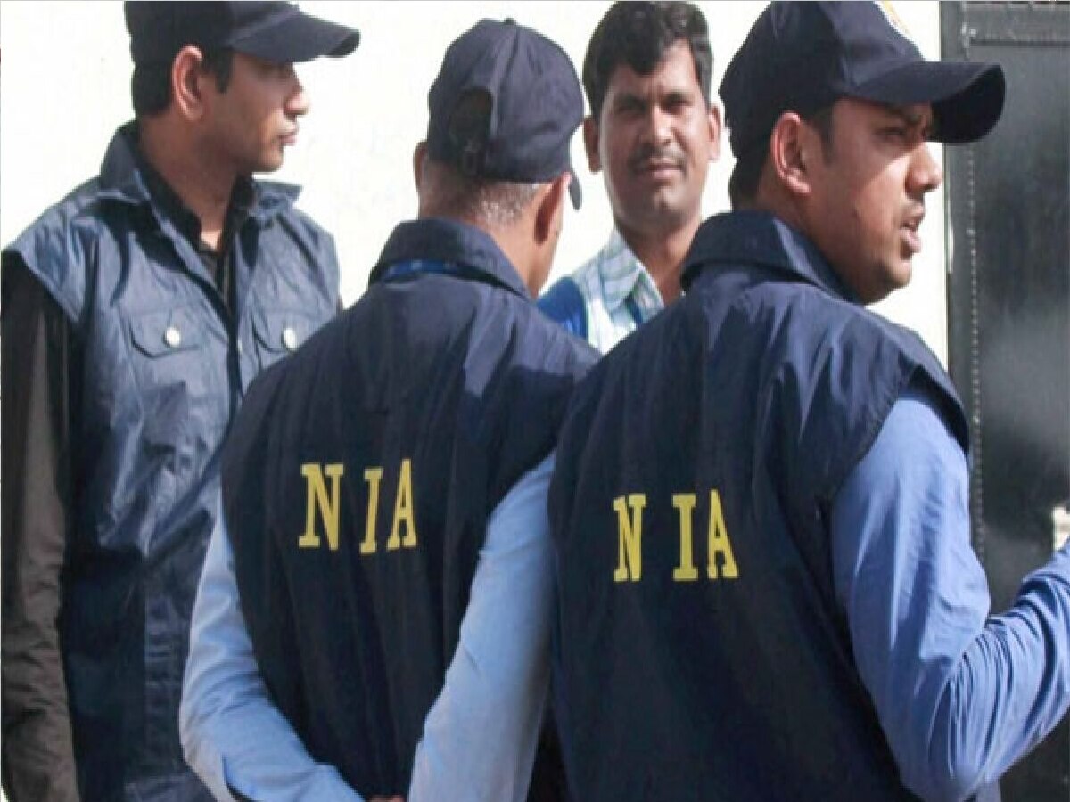 NIA Raid In Bareilly amla painter May be has karachi connection nia raids ghazwa e hind radical ...