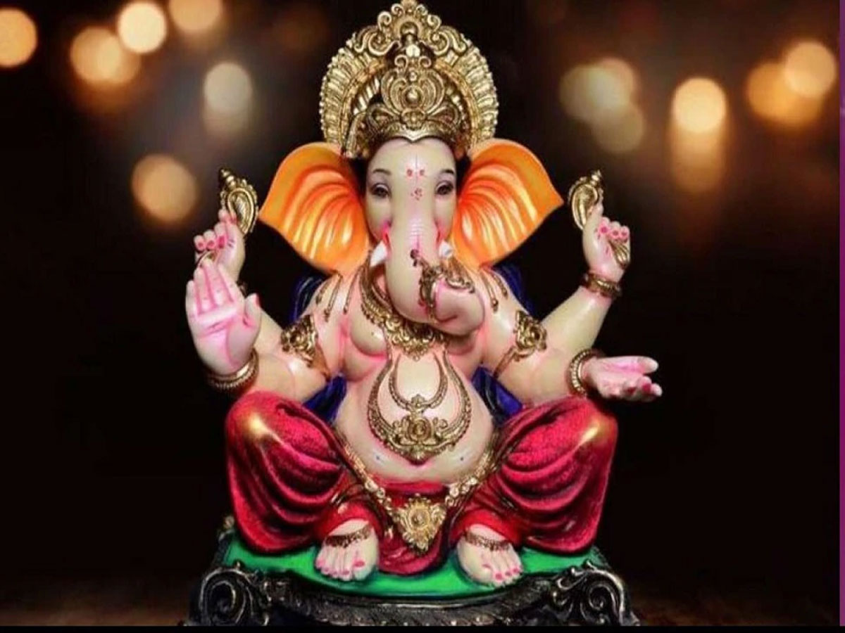 Vastu Tips Place ganesh statue at main door of house happiness and ...