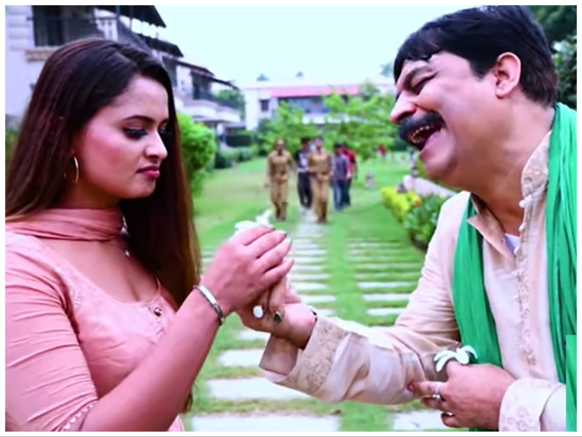 Bhojpuri Actor Anand Mohan and Neelam Giri Comedy Video Budhapa Me Pyaar Ho Gayil | Anand Mohan ...