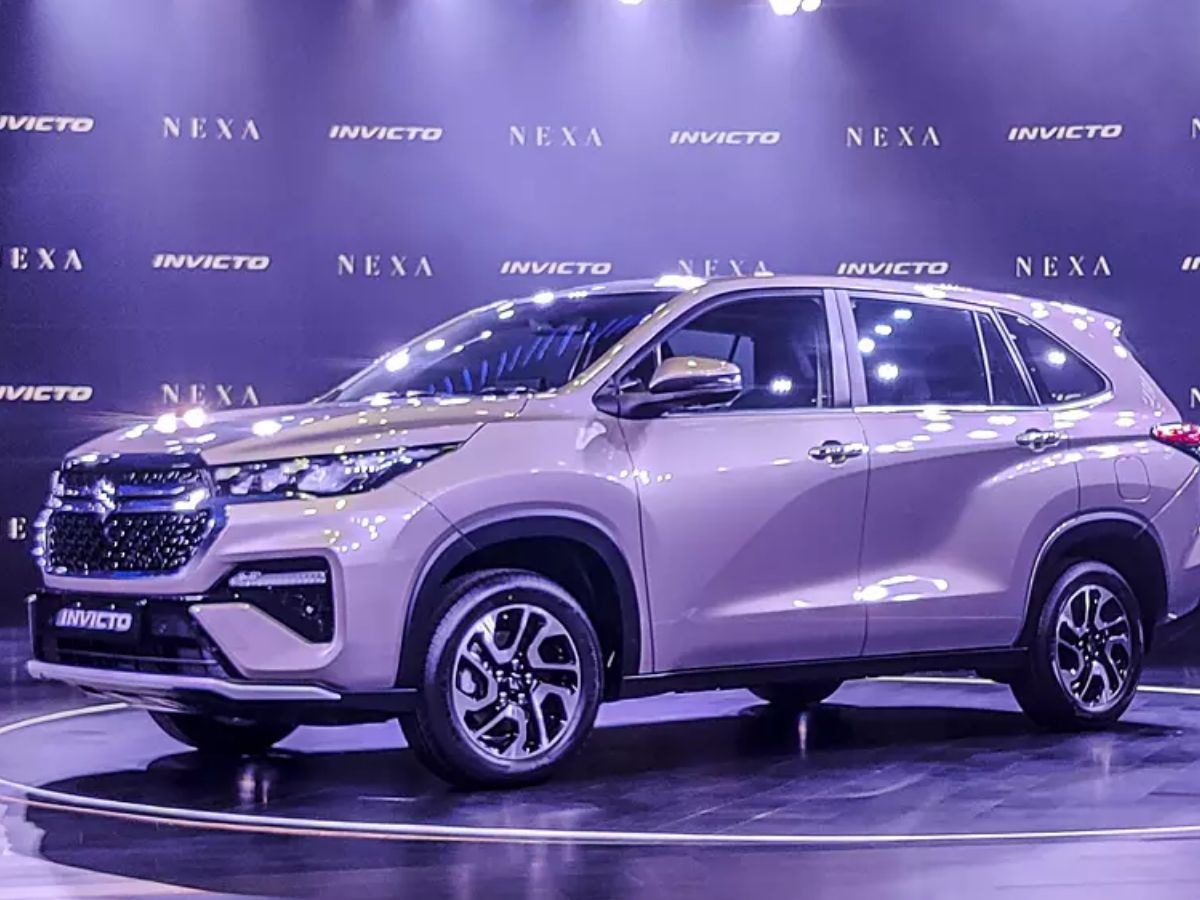 Maruti Suzuki Invicto 5 amazing features best 7 seater car in india ...