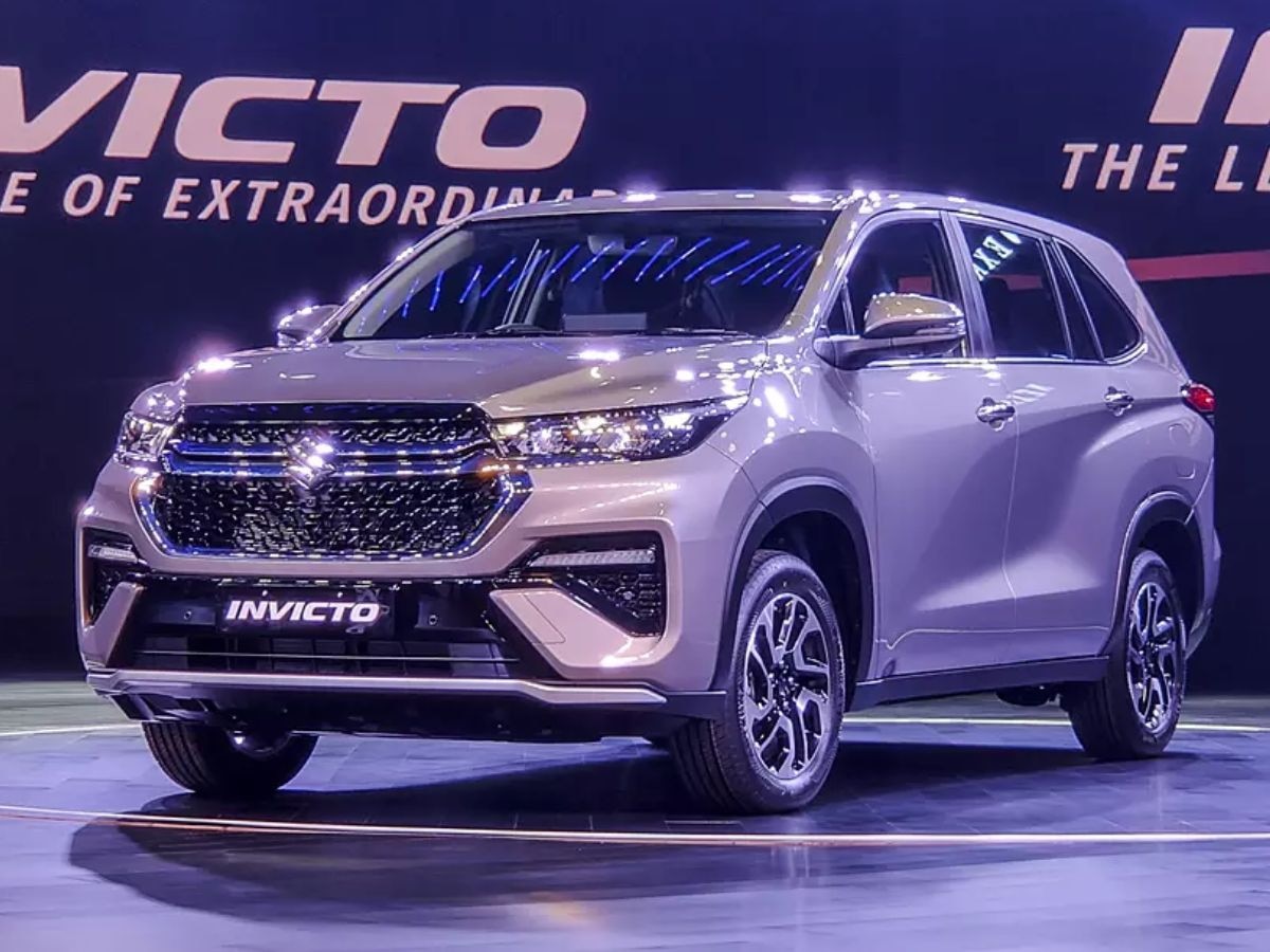 Maruti Suzuki Invicto 5 amazing features best 7 seater car in india ...