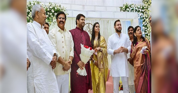 Anand Mohan Wife Lovely Anand may contest Lok Sabha elections from ...