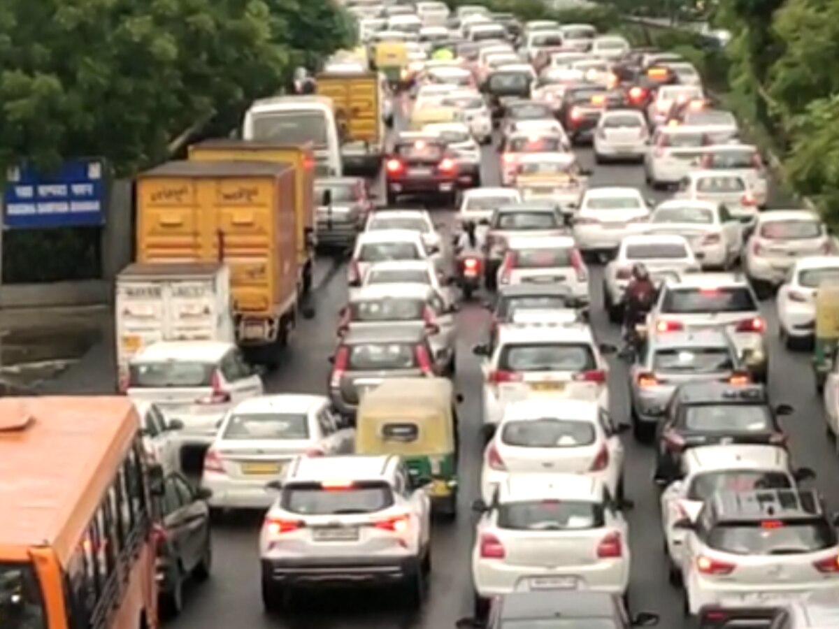 weather Update heavy rainfall in delhi ncr waterlogging problem traffic ...