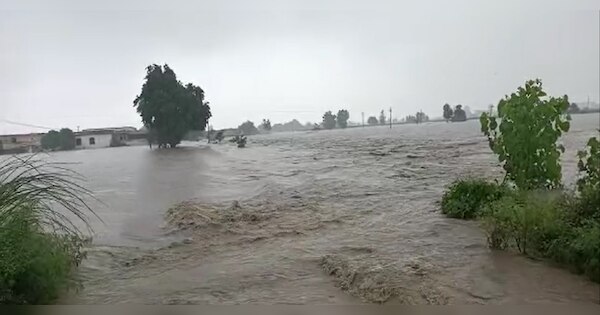 haryana rain flood like situation Karnal house collapse Husband wife ...