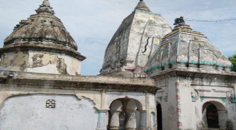 700 years old Panchmukhi Shivling in Shamli crowd on Sawan somwar | Shamli famous temple: शामली ...