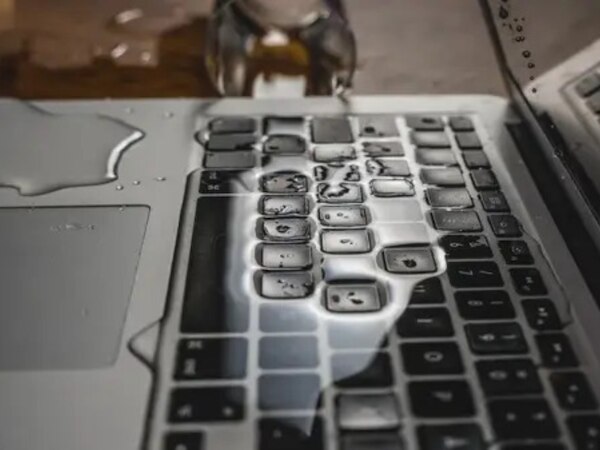 technology wet laptop drying tips what to do if laptop gets wet in rain ...