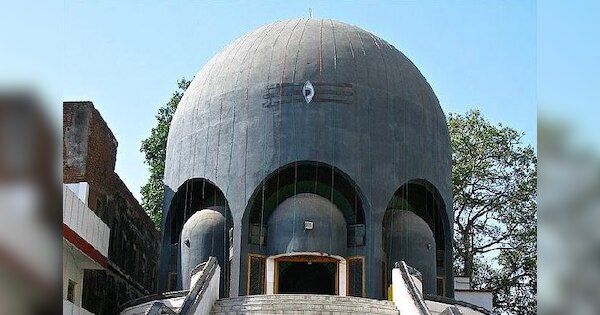 Shivling shaped Mahabharata temple in Varanasi, founded by Guru Drona ...