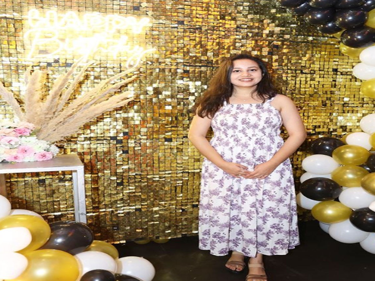 IAS Tina Dabi sister ias Ria Dabi birthday celebrated with husband IPS ...