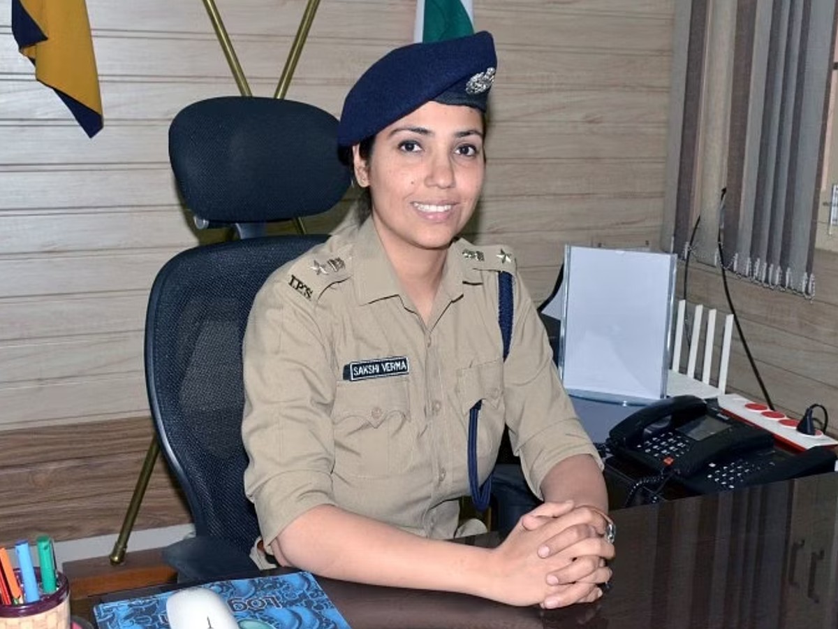 Himachal pradesh news who is mandi sp saumya sambshivan sp kullu sakshi ...