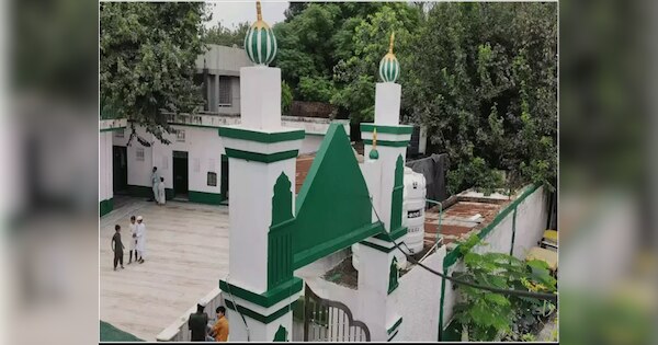railways notice sent to these two mosques of delhi orders demolish the ...