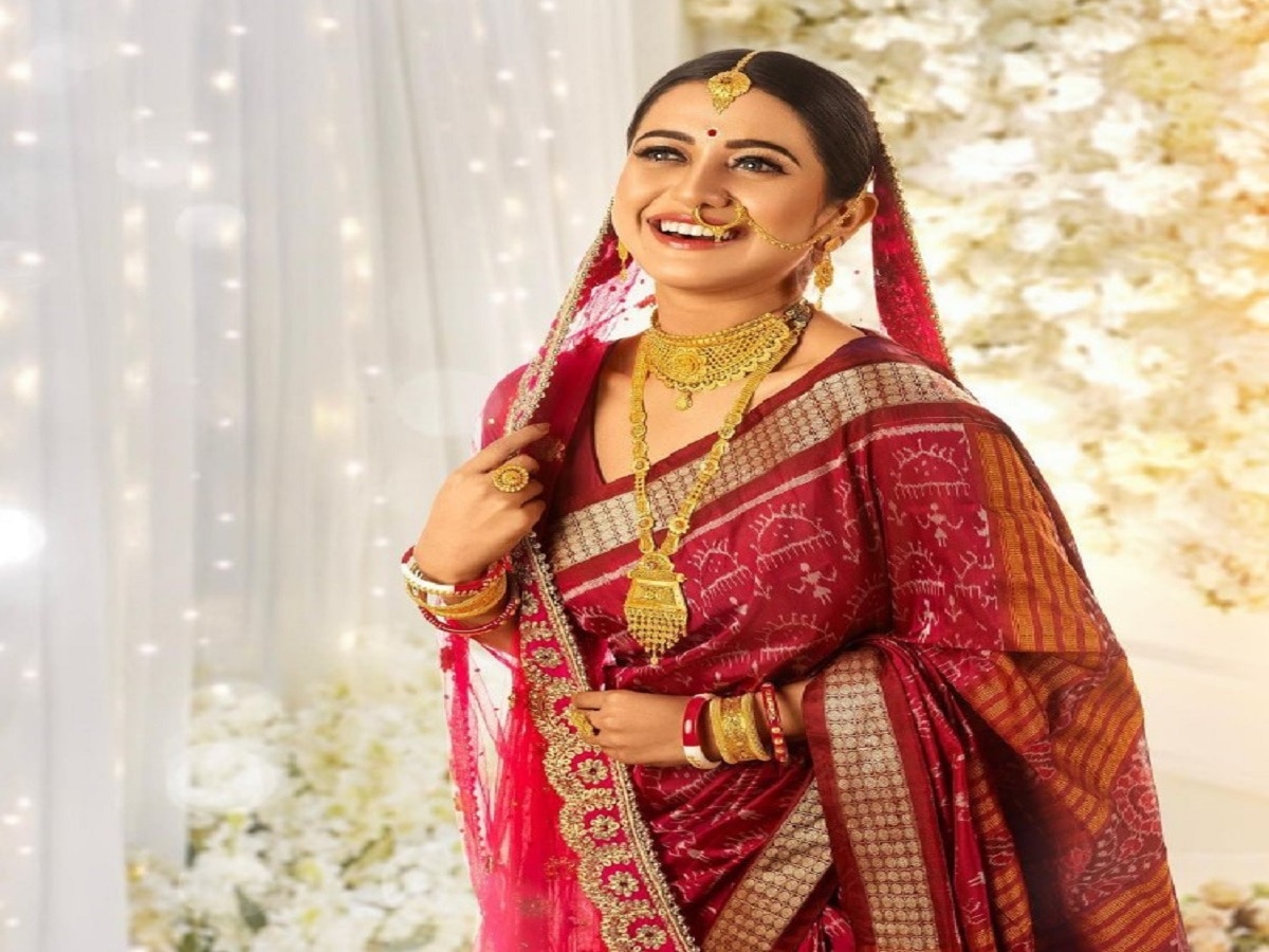 Elina Samantray Birthday: ସଫଳତାର ଶିର୍ଷରେ ଏଲିନା, ଜାଣନ୍ତୁ ଅଭିନେତ୍ରୀଙ୍କ ...